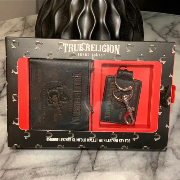True Religion | Bags | True Religion Gift Set Slim Bifold Leather ...